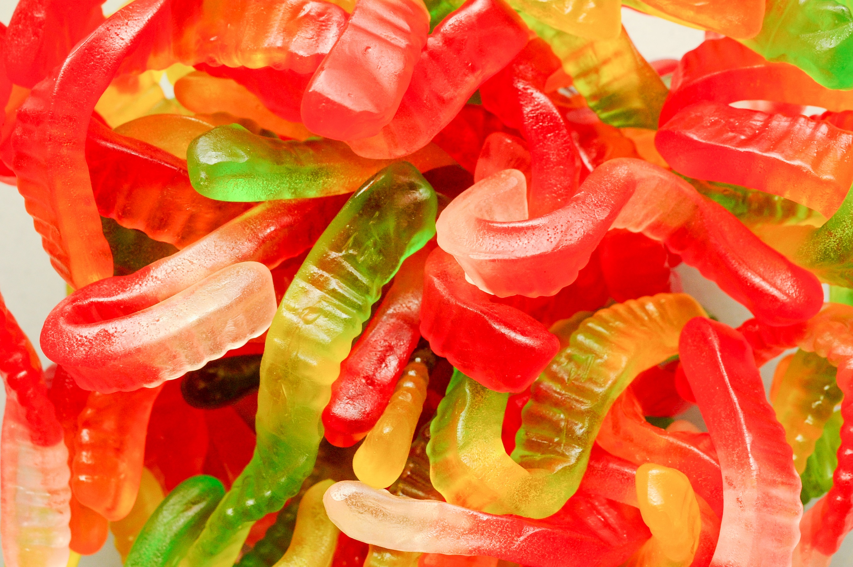 Black forest gummy worms - appgulu